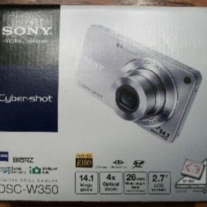 Nikon | Accessories | Nikon D7 Digital Camera | Poshmark